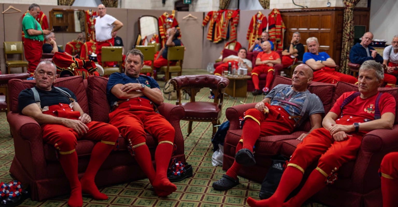 Beefeaters Take A Moment To Rest After Guarding Queen's Coffin