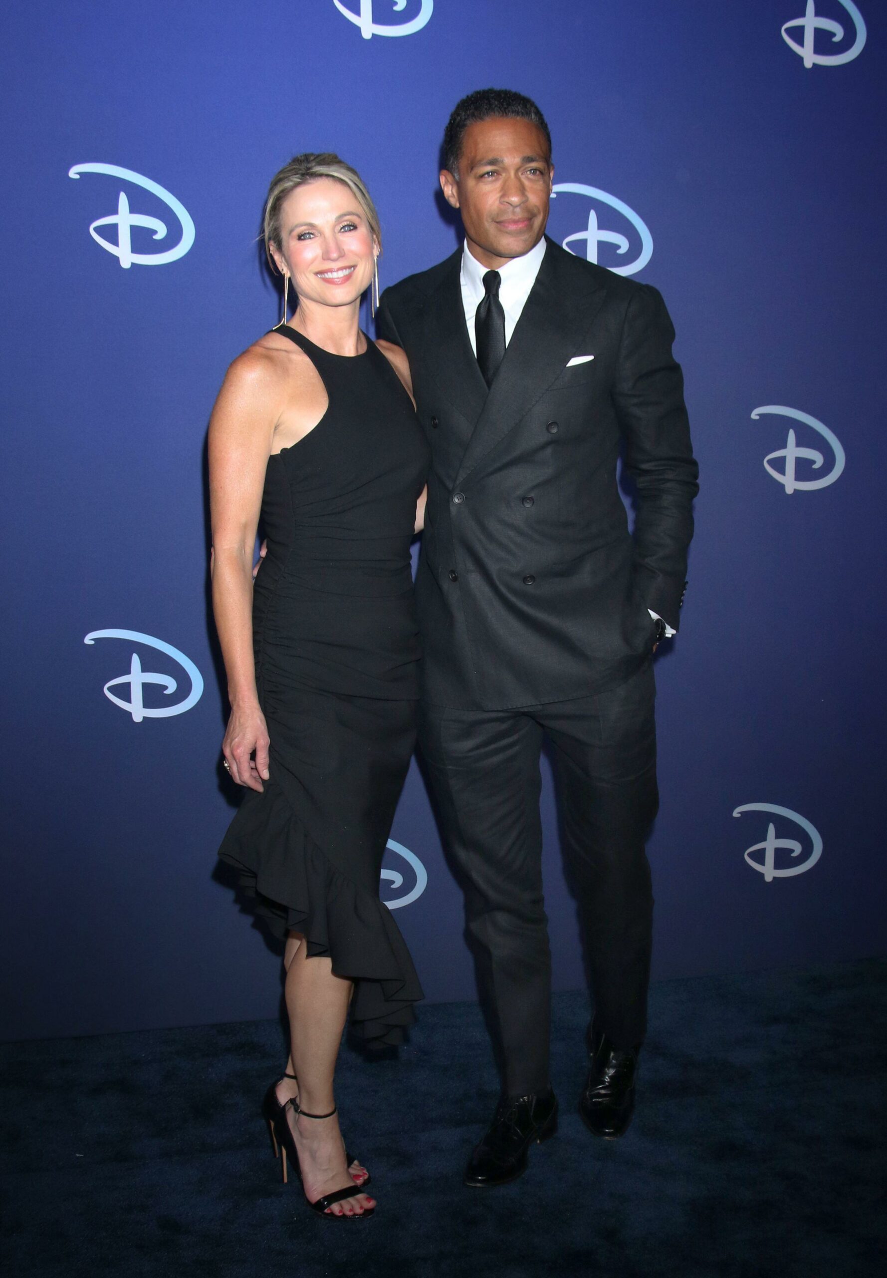 T.J. Holmes Files For Divorce From Wife Amid 'GMA' Co-Star Amy Robach ...