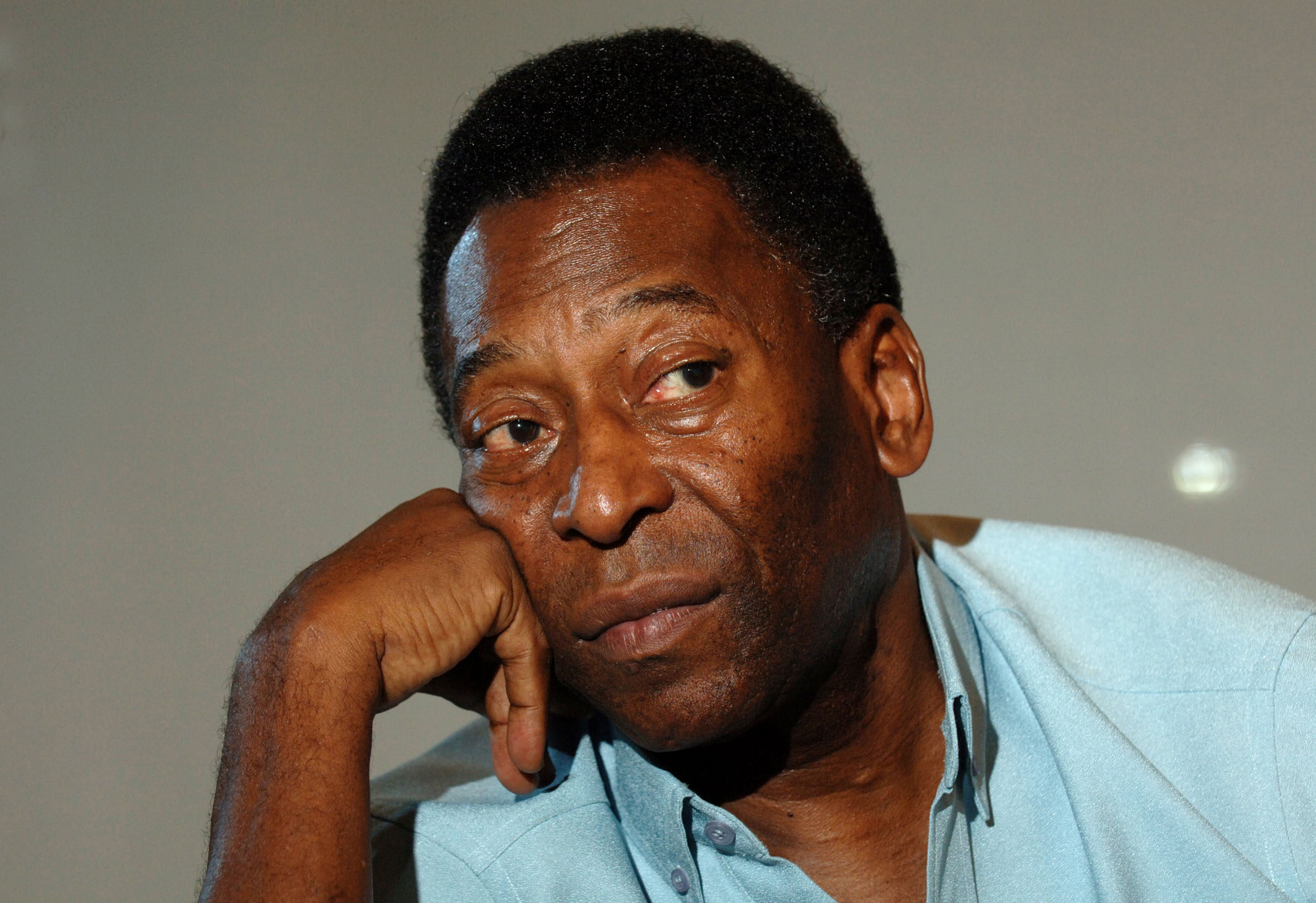 Soccer Legend Pelé's Children Share Heartbreaking Final Photos With Star