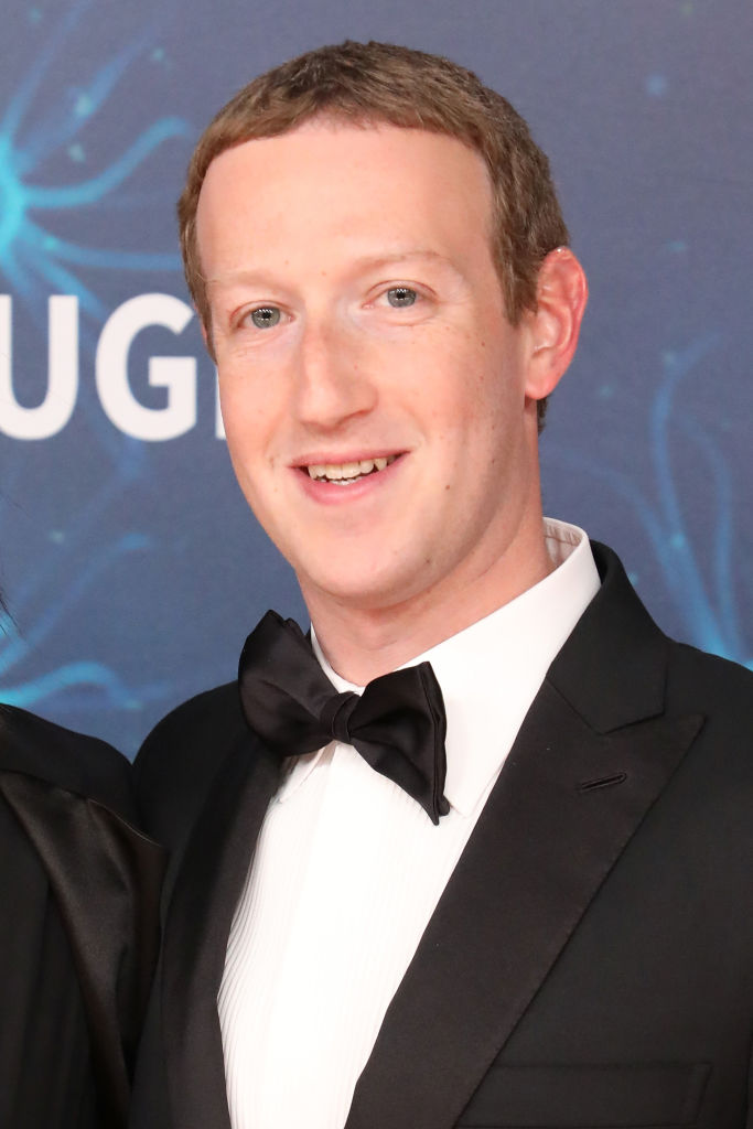 People Are Thirsting Over Mark Zuckerberg After He Uses AI To Give ...