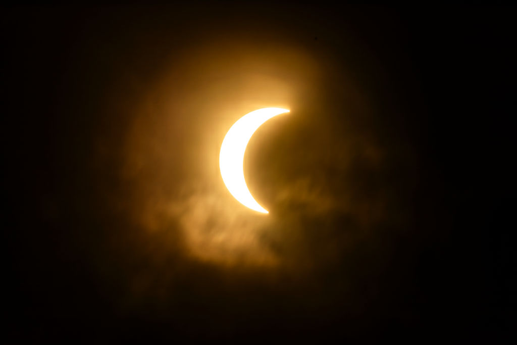 How To Tell If Your Eyes Were Damaged From Monday’s Solar Eclipse